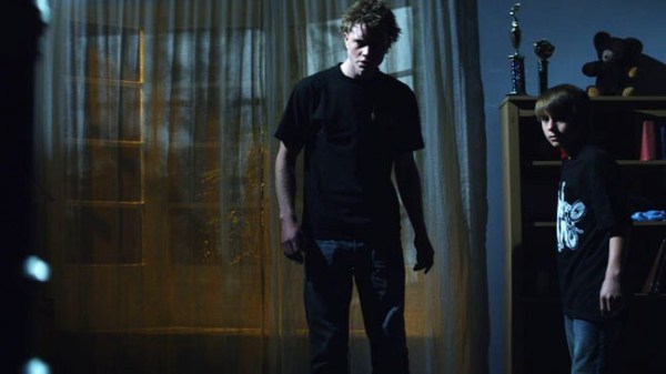 John’s Horror Corner: Under the Bed (2012), an utterly senseless yet ...