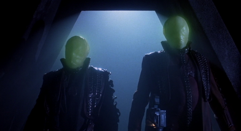 John’s Horror Corner: Critters (1986), a sci-horror comedy creature ...