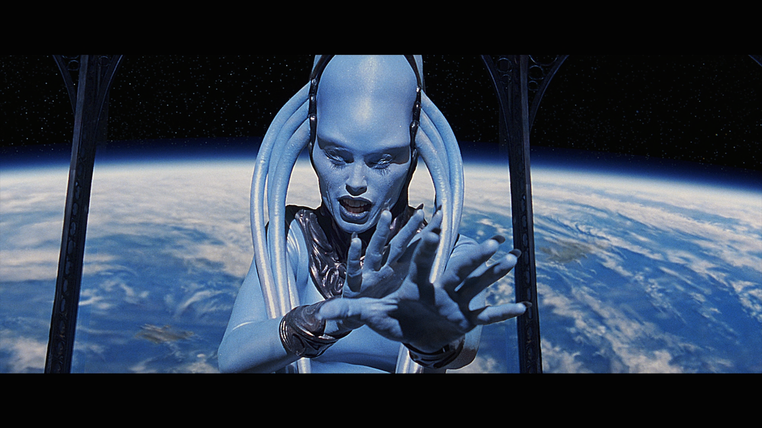 The Fifth Element (1997), Milla Jovavich’s beloved sci-fi character ...