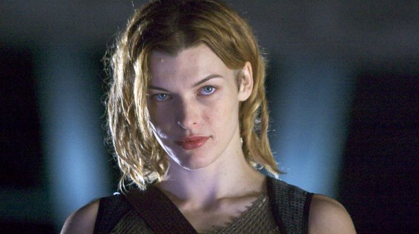 John’s Horror Corner: Resident Evil: Apocalypse (2004), Milla Jovovich ...