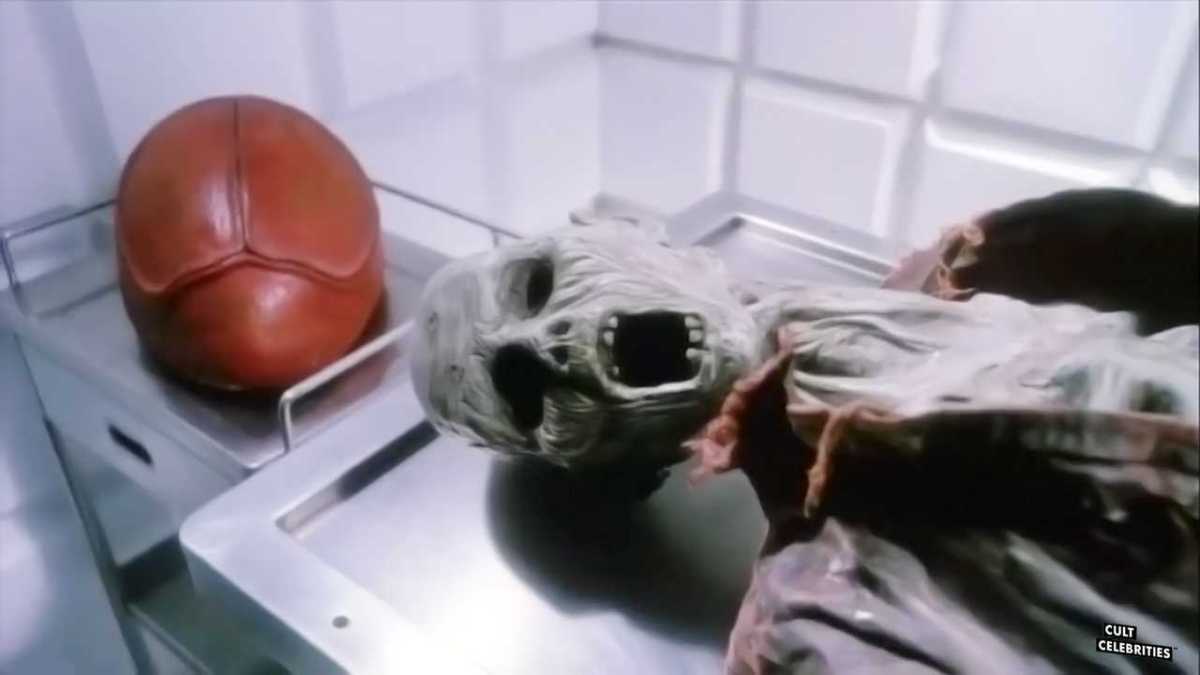 John’s Horror Corner: Moontrap (1989), a killer robot Sci-Horror rich ...